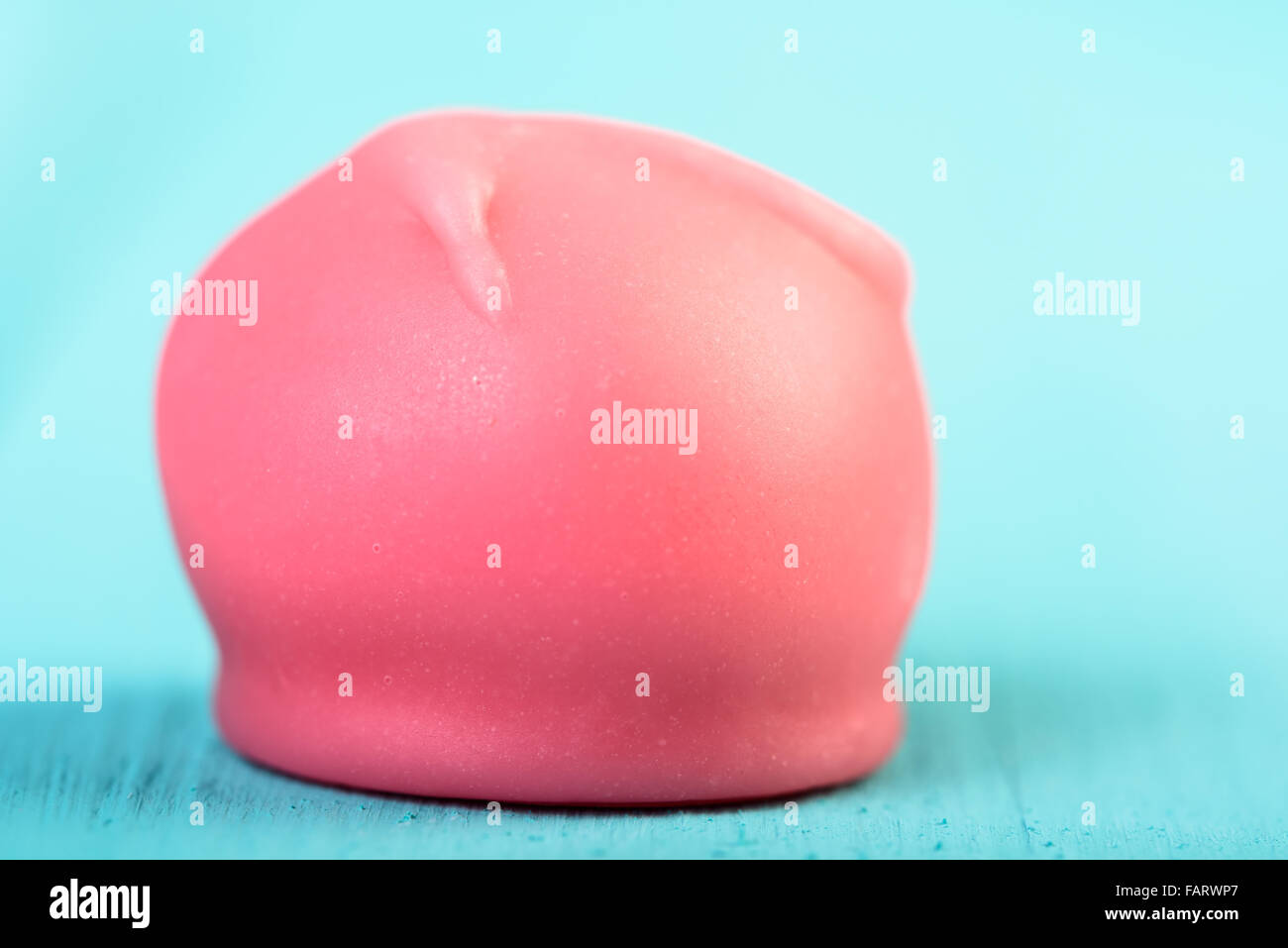 Pink fondant hi-res stock photography and images - Alamy
