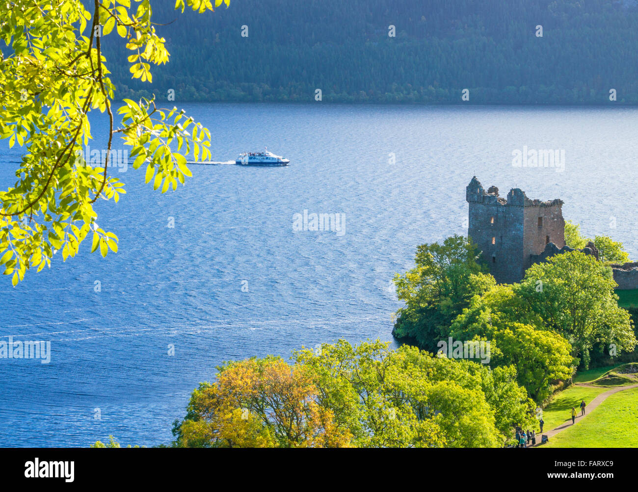 Scottish castle loch ness hi-res stock photography and images - Alamy