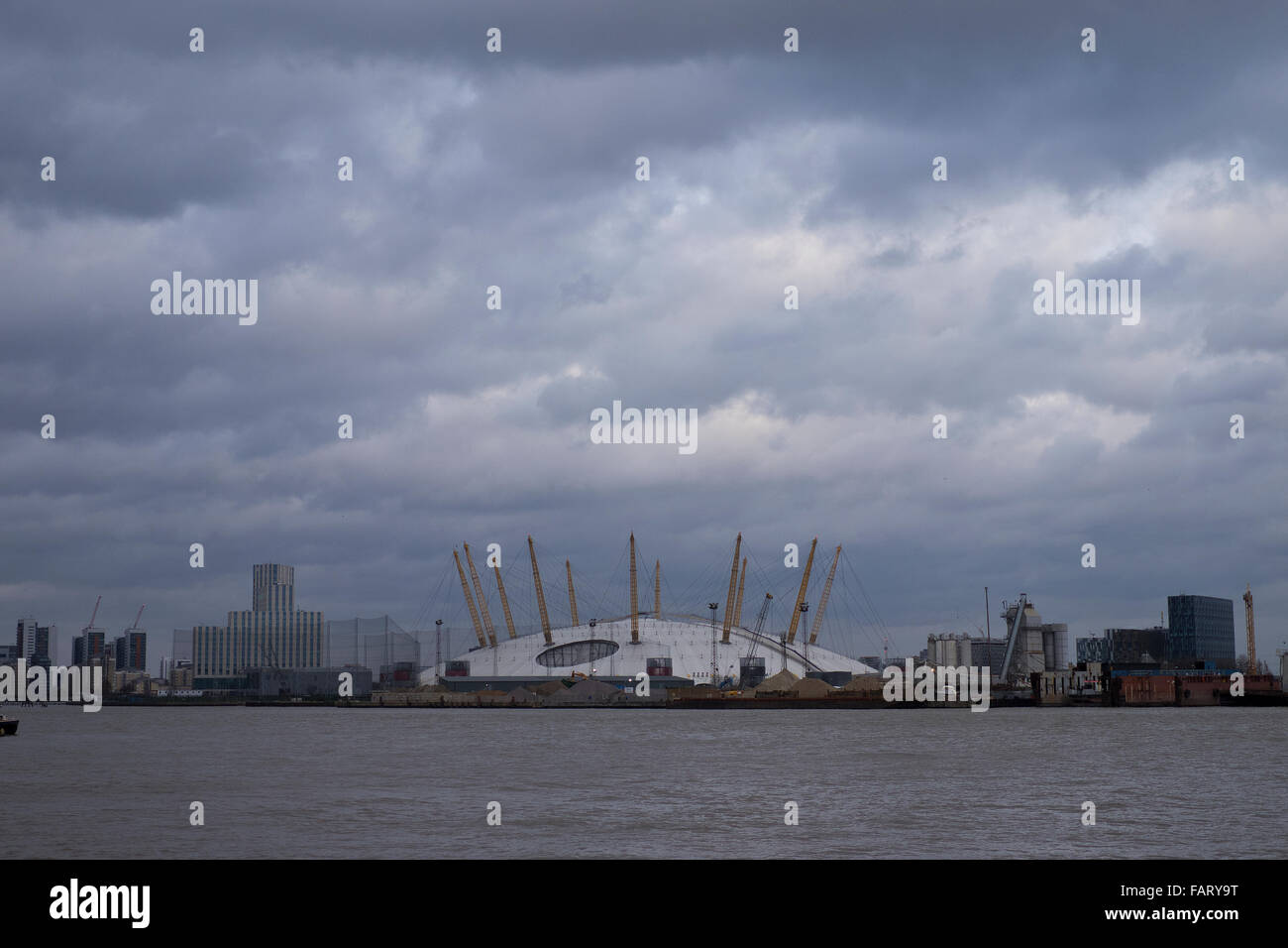 02 arena hi-res stock photography and images - Alamy