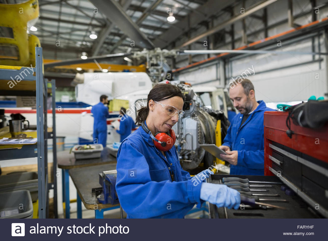 Mechanics toolbox hi-res stock photography and images - Alamy