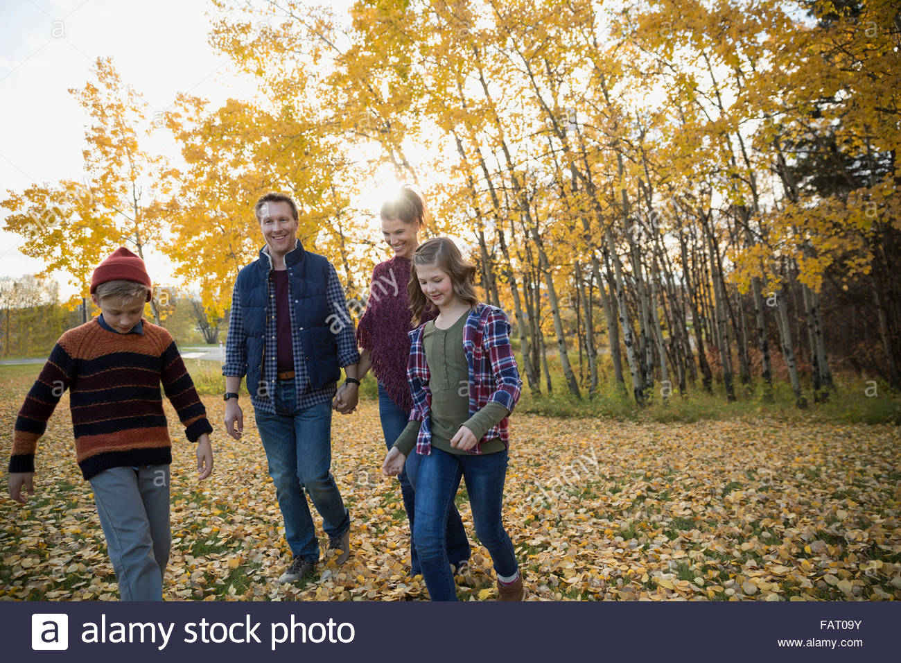 Autumn leaves children hi-res stock photography and images - Alamy