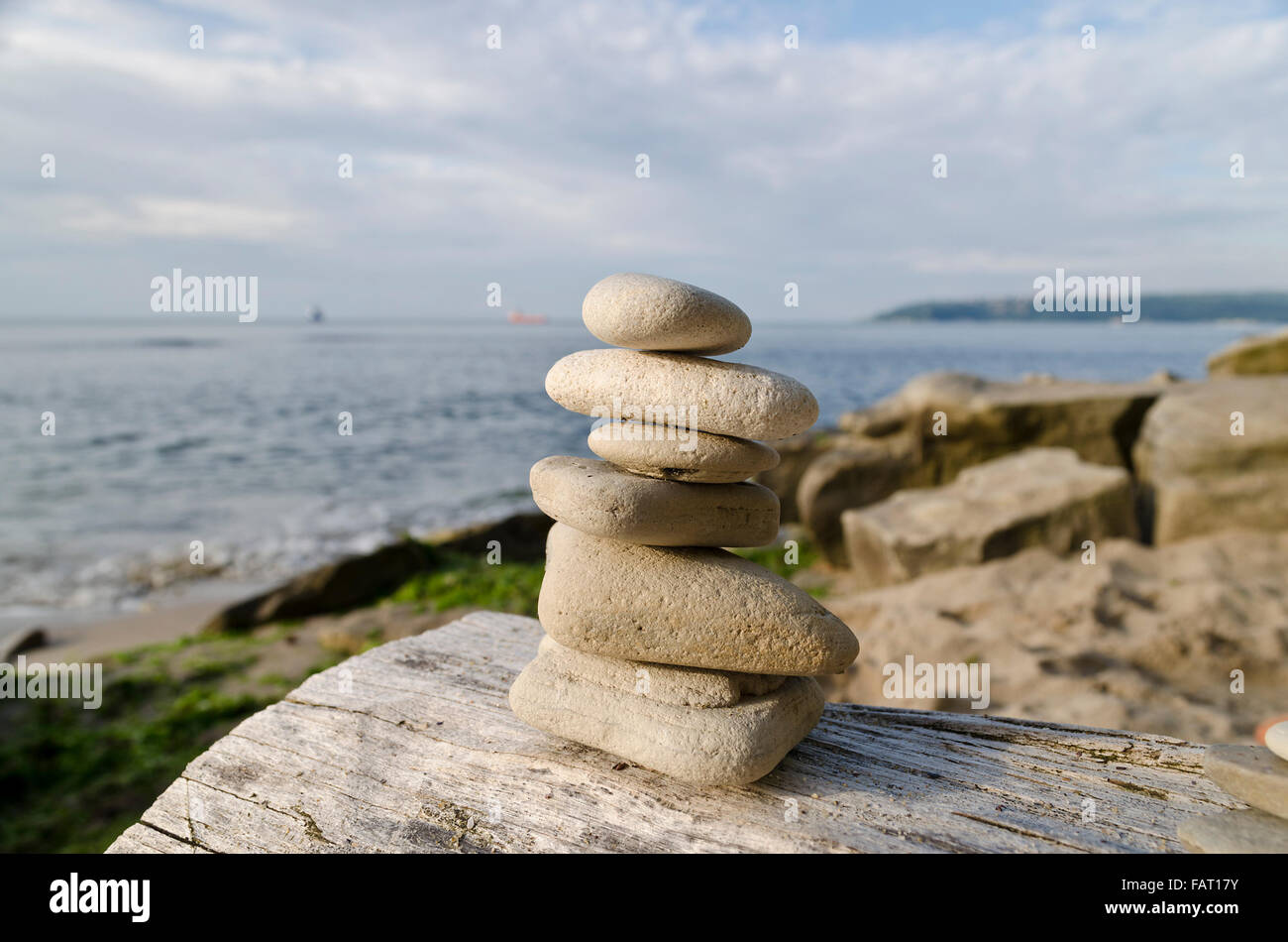 Stone rock stack hi-res stock photography and images - Alamy