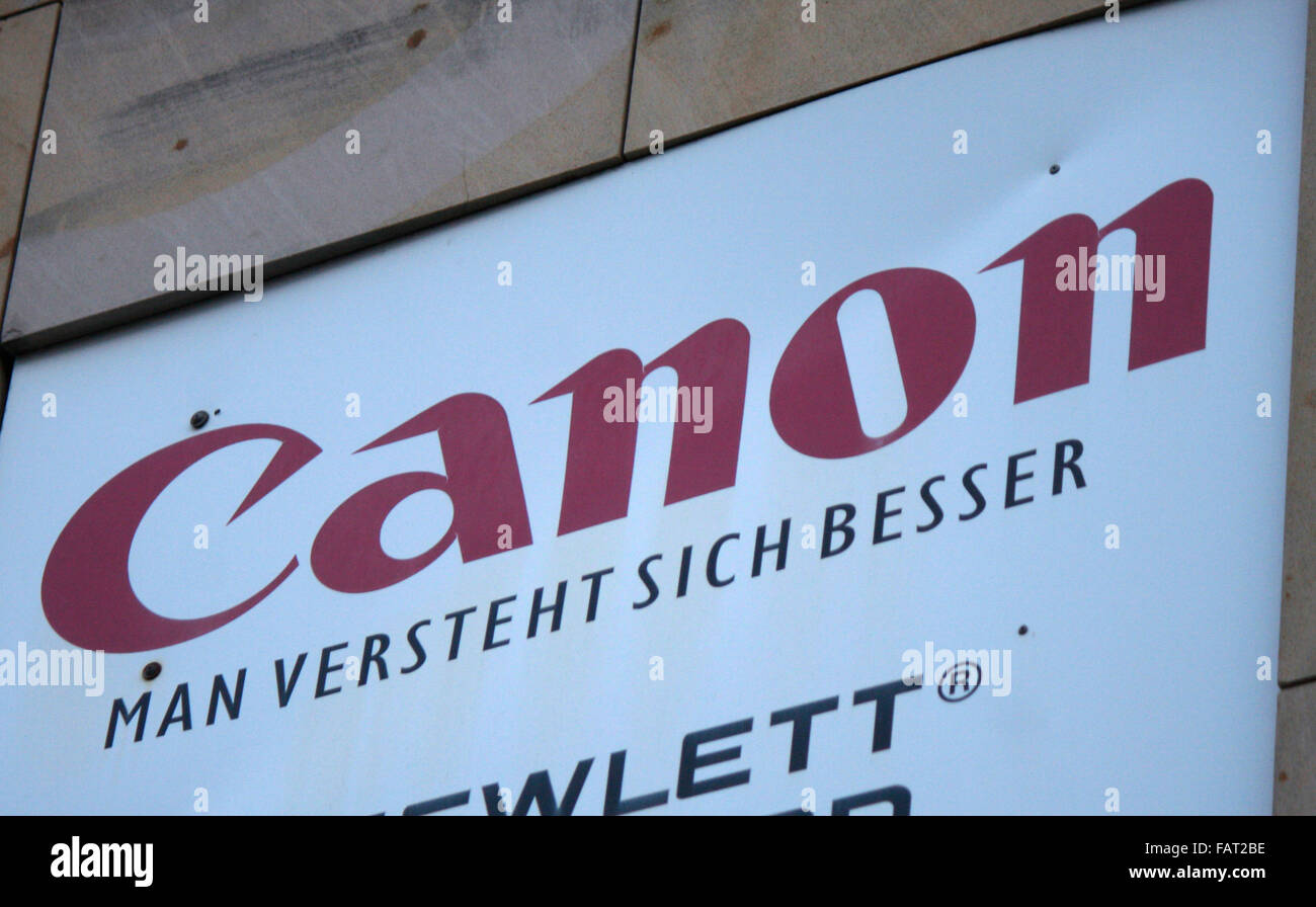 Canon logo sign hi-res stock photography and images - Alamy