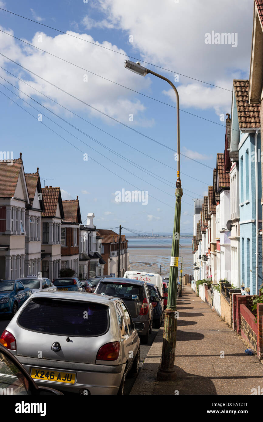 Southend on sea - An street leading to sea front Stock Photo - Alamy