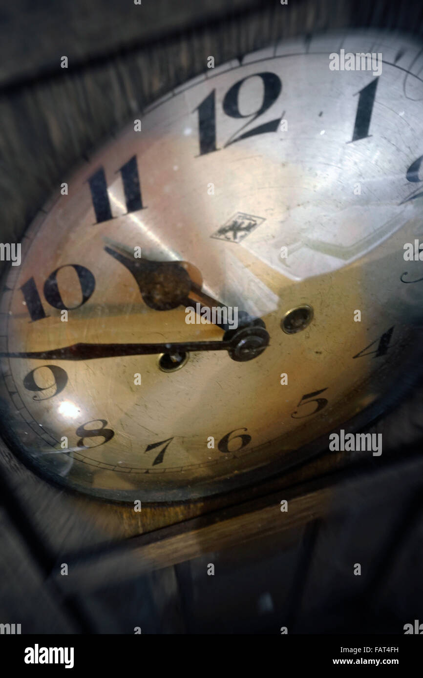 Distorted time clock hi-res stock photography and images - Alamy