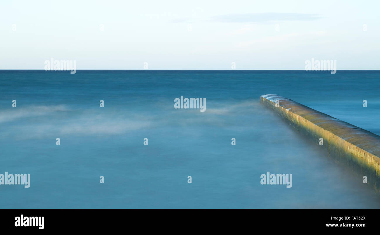 Flat calm ocean hi-res stock photography and images - Alamy