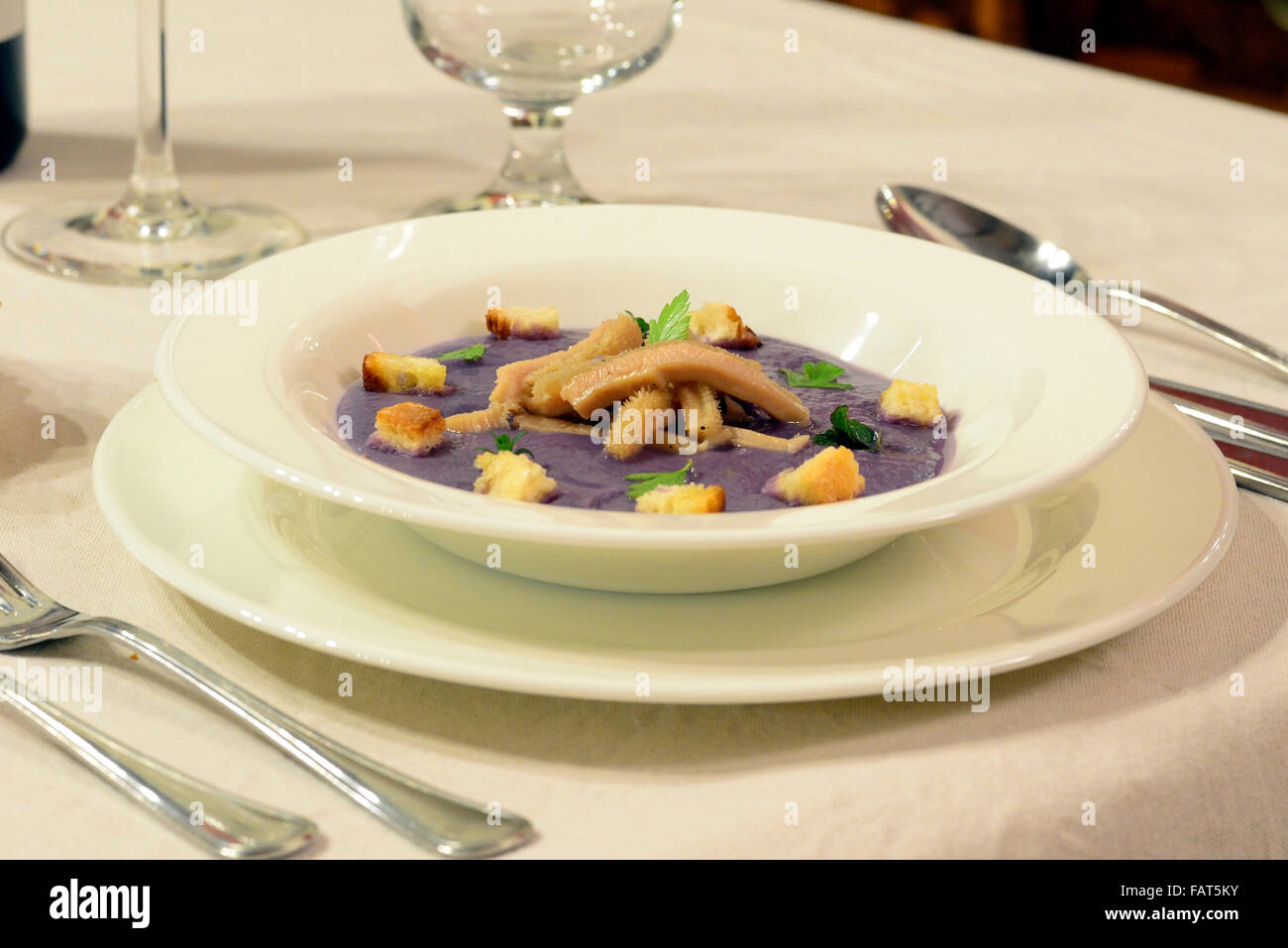 Tripe plate hi-res stock photography and images - Alamy