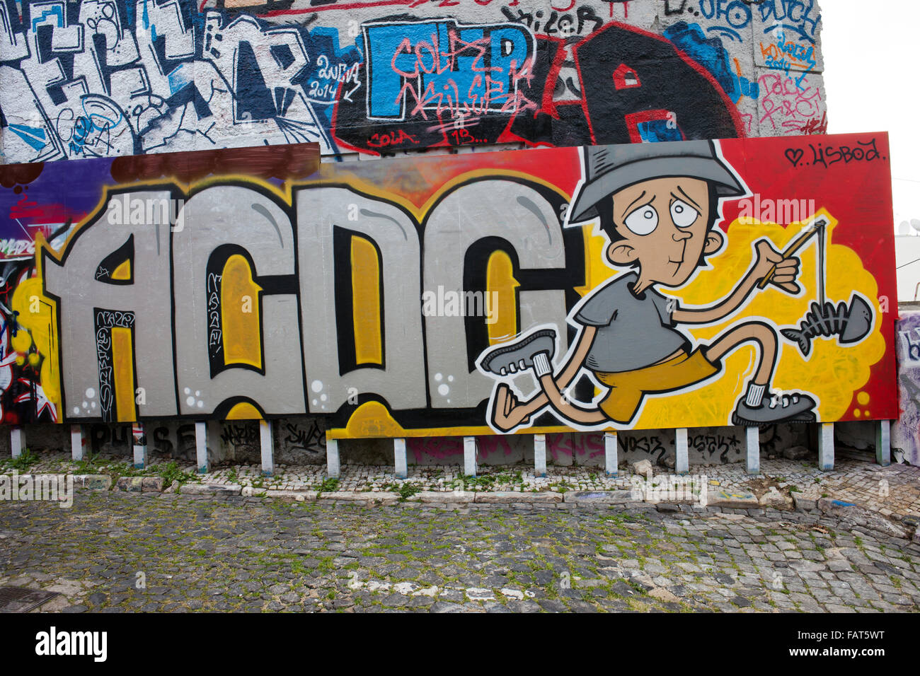 Street art, murals, graffiti in Lisbon, Portugal Stock Photo - Alamy