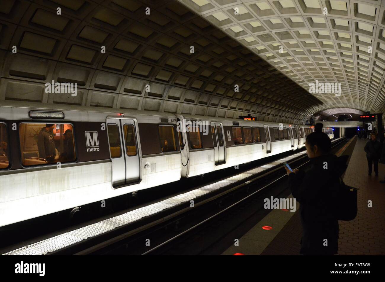dupont circle washington metro trains ceilings usa Stock Photo - Alamy