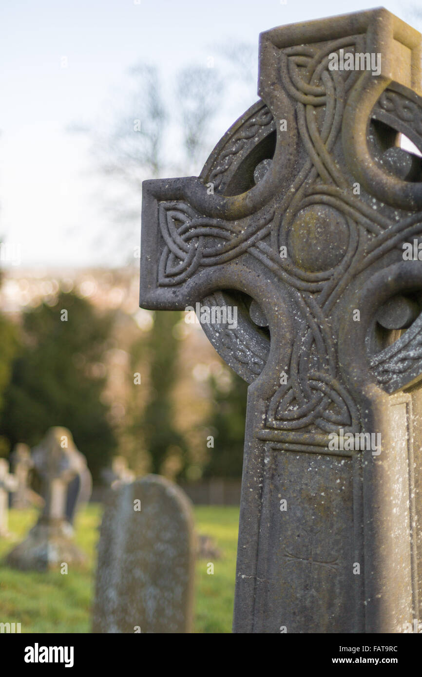 Close cross in a graveyard Stock Photo - Alamy