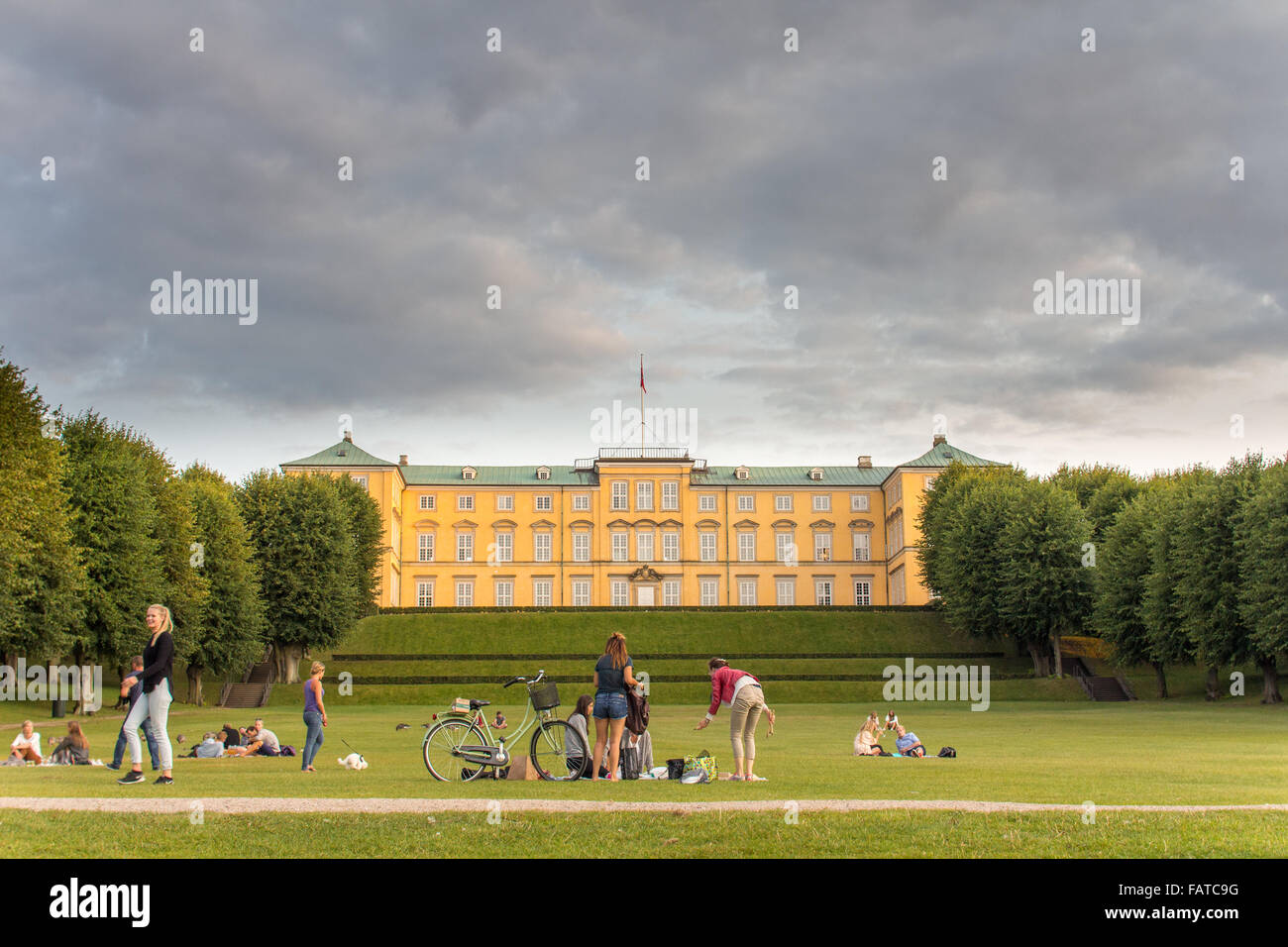 A summers afternoon in Frederiksberg Have, Copenhagen Stock Photo - Alamy
