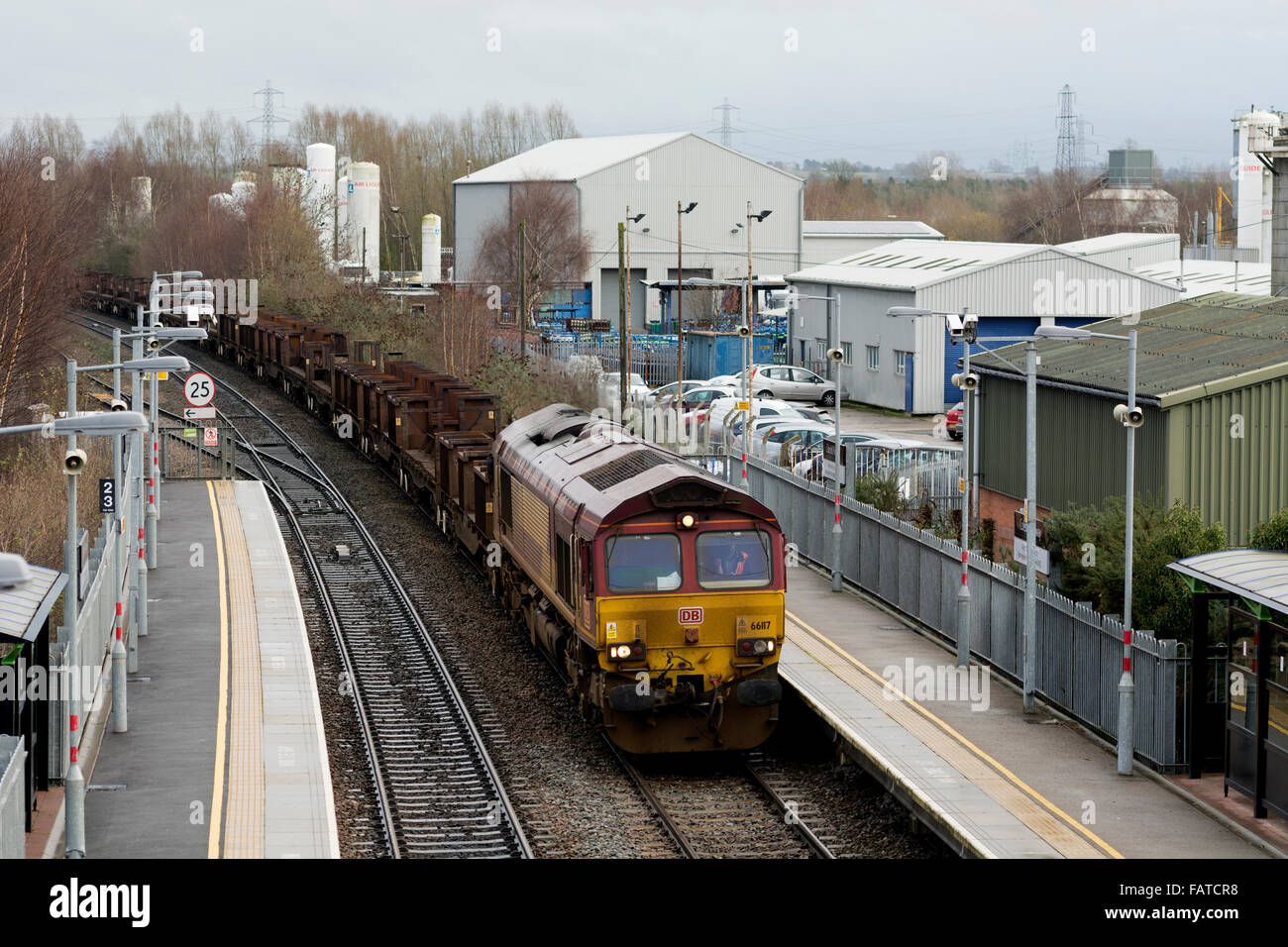 Uk freight train hi-res stock photography and images - Alamy