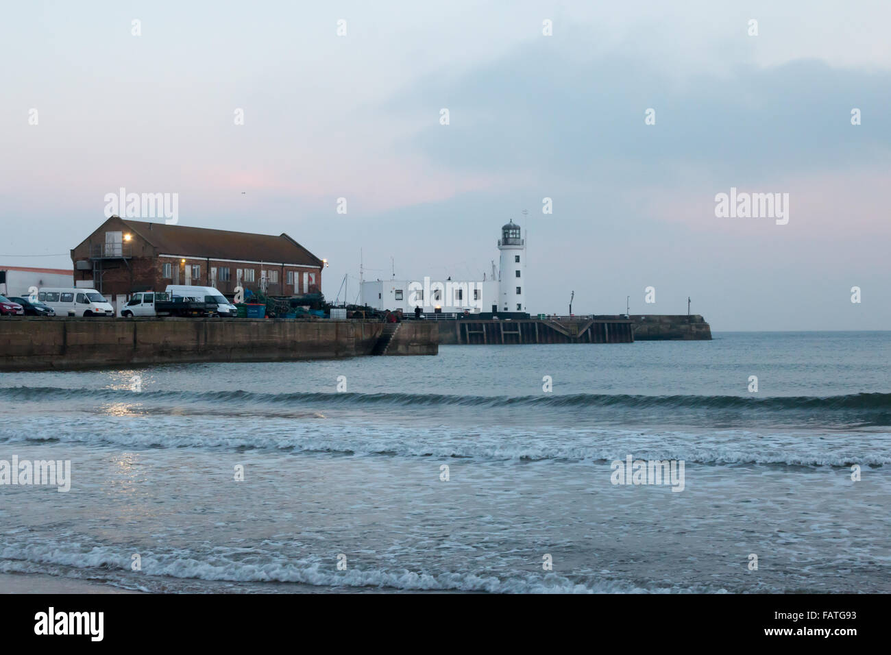 Scarborough lighthouse hi-res stock photography and images - Alamy