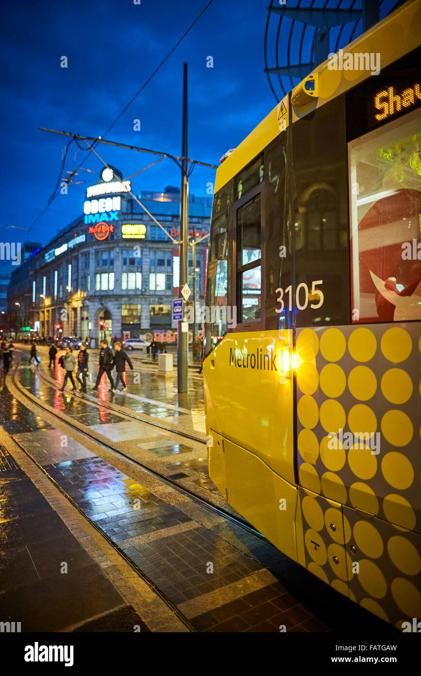 Manchester exchange square at night hi-res stock photography and images ...