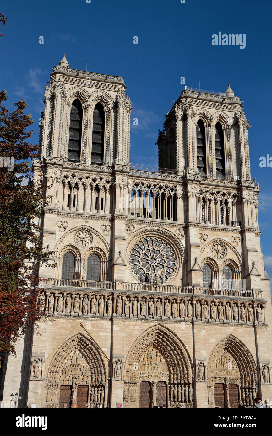Notre dame paris front elevation hi-res stock photography and images ...