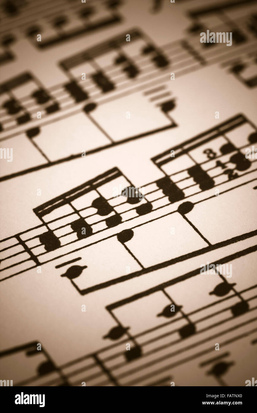 Music notes symbol hi-res stock photography and images - Alamy