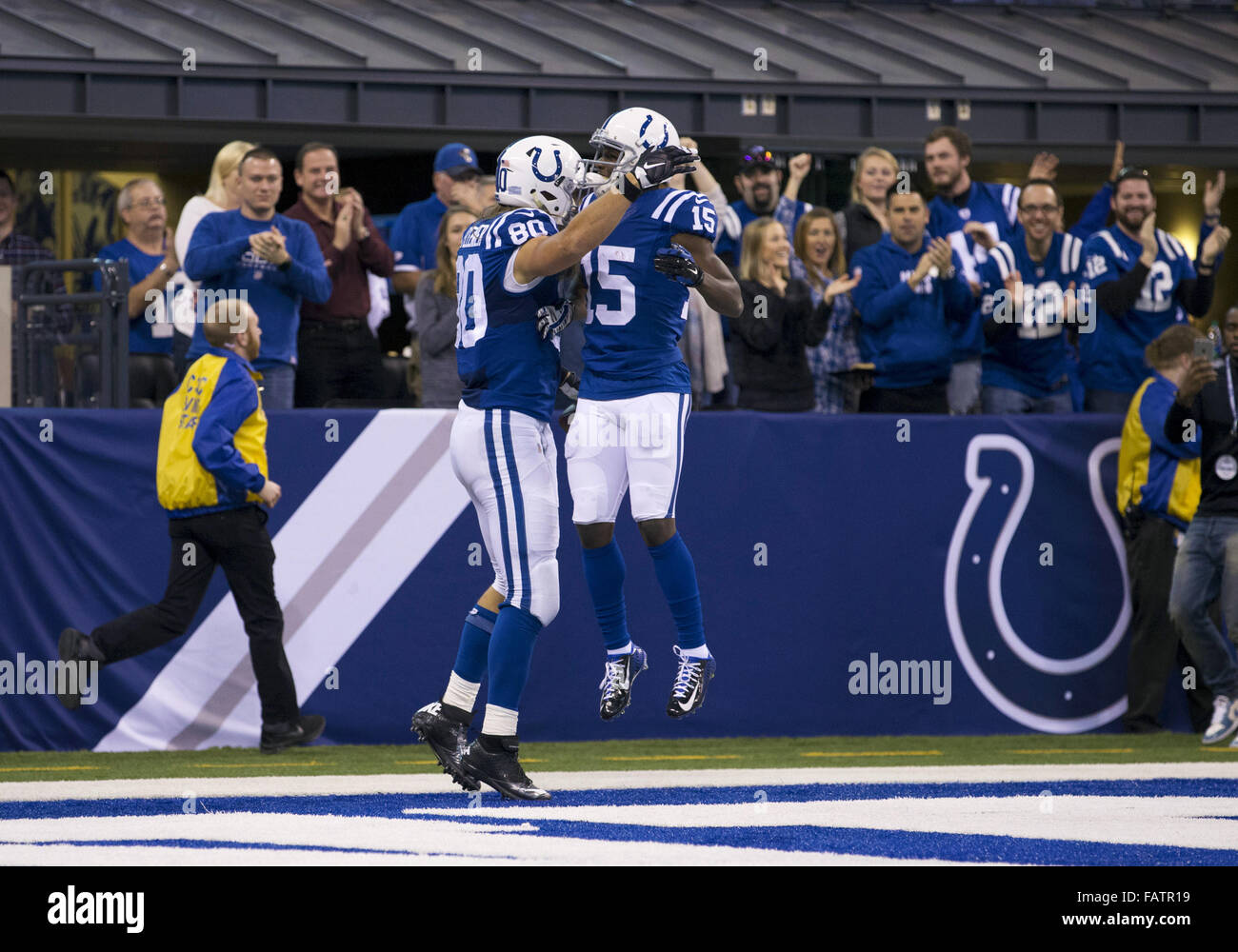Indianapolis, Indiana, USA. 03rd Jan, 2016. Indianapolis Colts tight ...