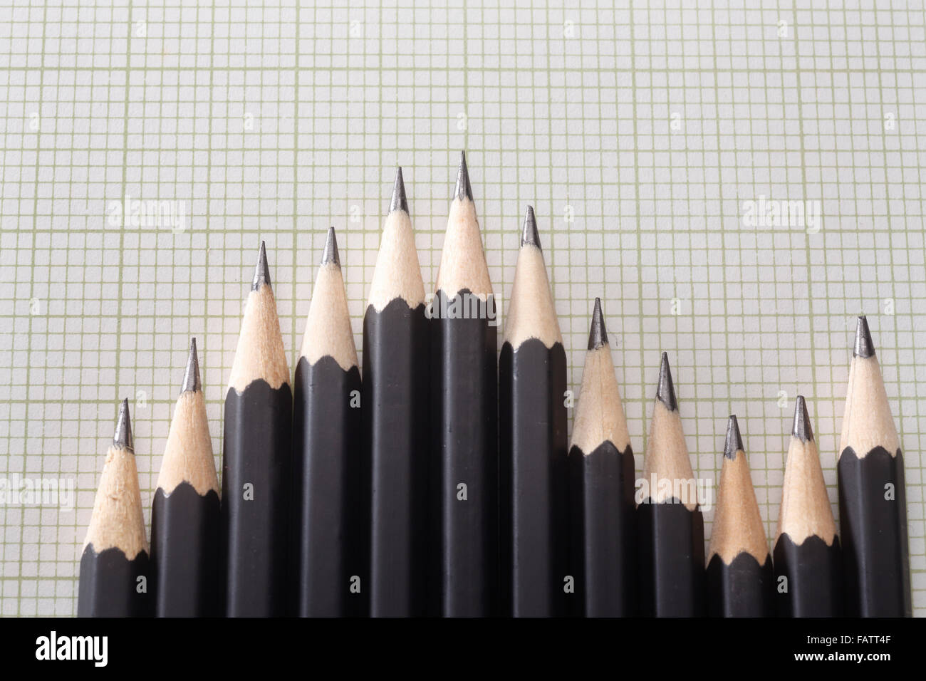stock image of the pencil arrange in a row Stock Photo - Alamy