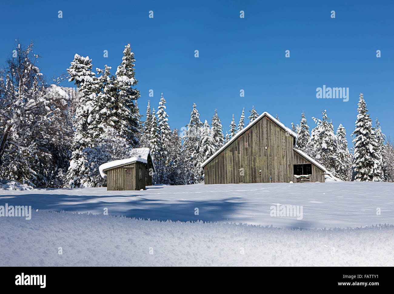 Covered Barn High Resolution Stock Photography and Images - Alamy