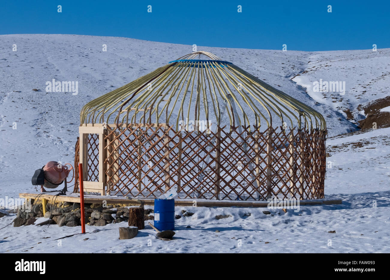 Construction Turkic yurts in Central Asia Stock Photo - Alamy