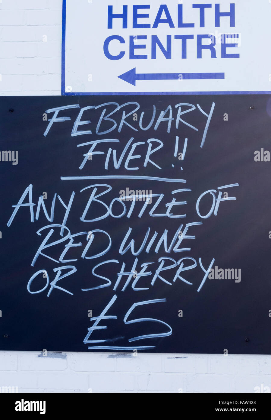 Drinking signs hi-res stock photography and images - Alamy