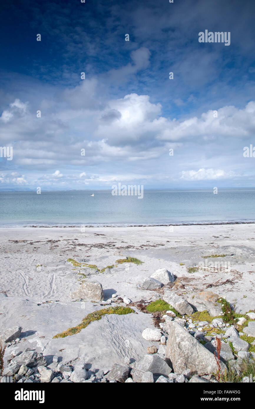 Kilmurvey beach ireland hi-res stock photography and images - Alamy