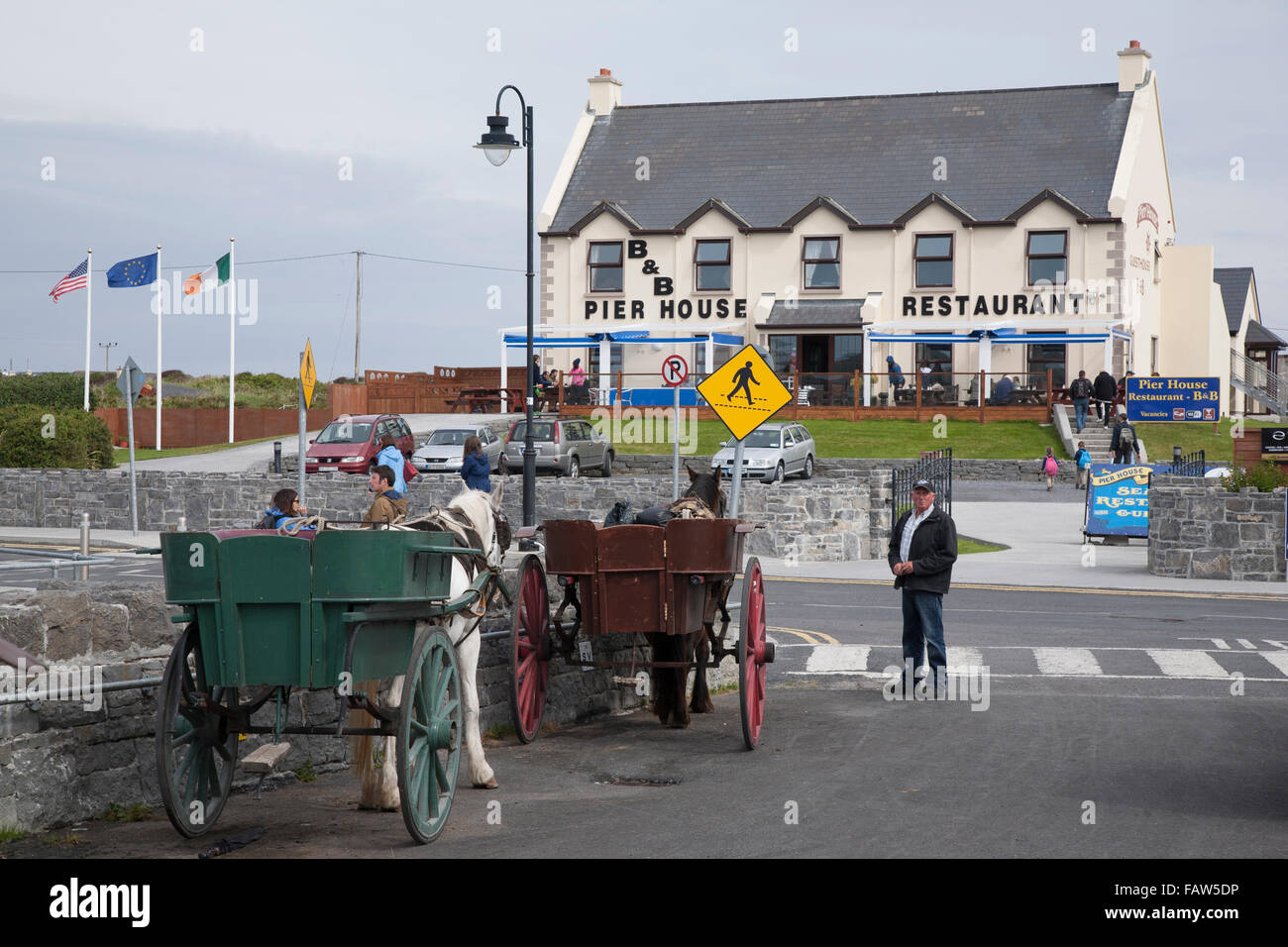 Pier house inishmore hi-res stock photography and images - Alamy
