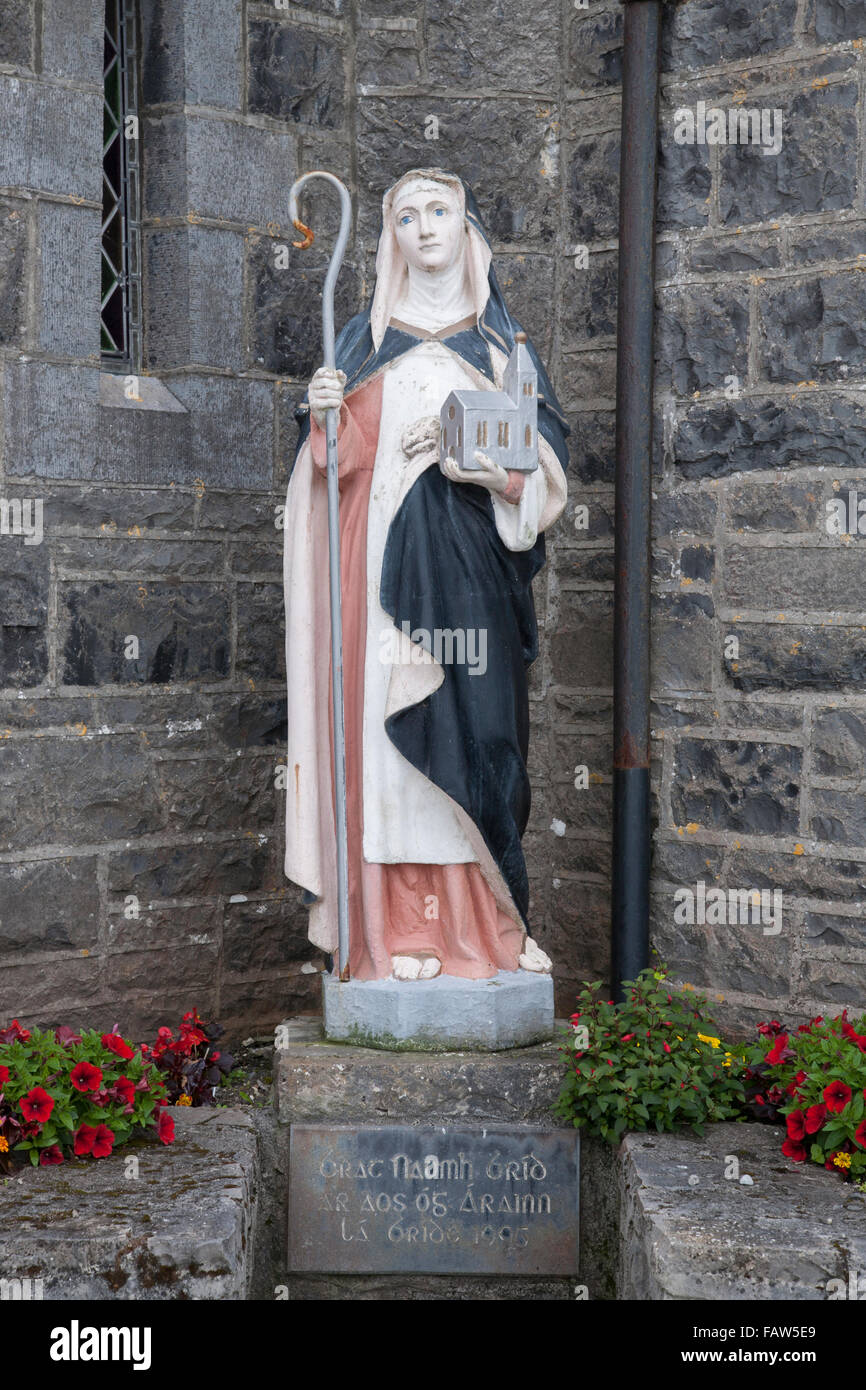 Statue of Mary outside the of Church of the Nativity of the Blessed ...