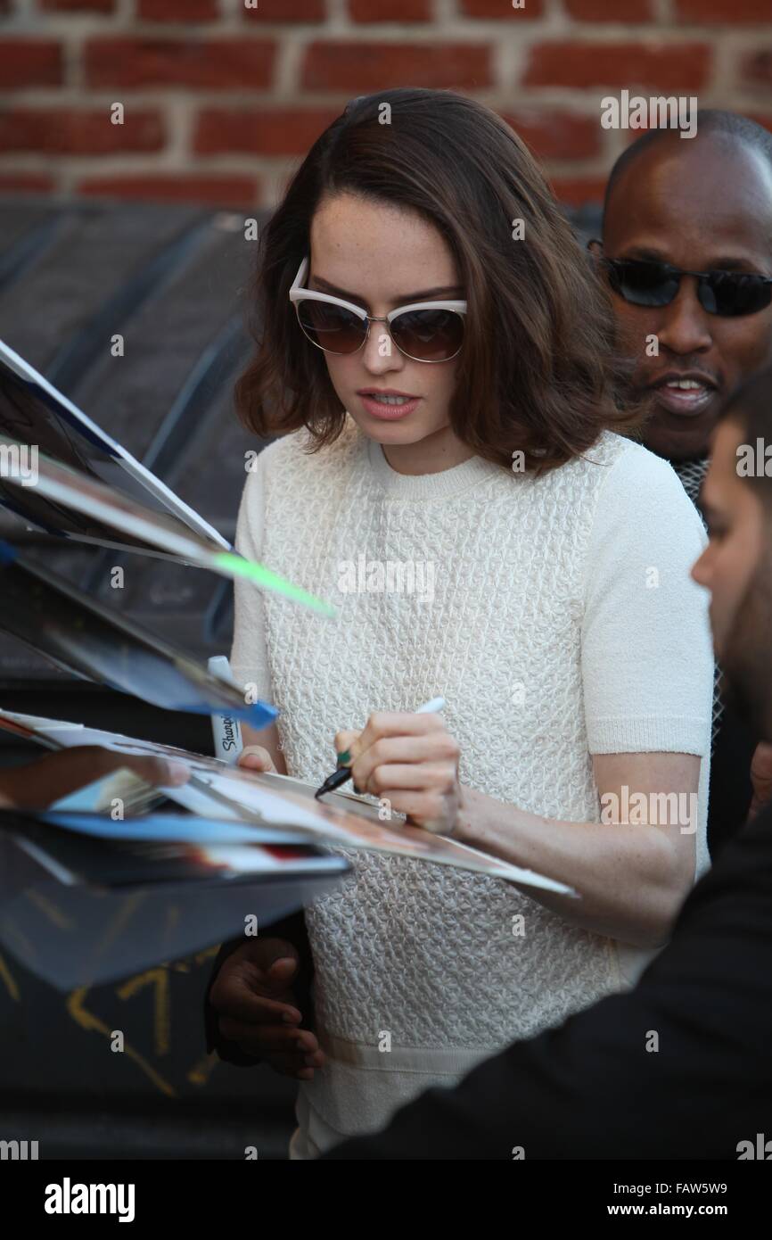 Daisy Ridley seen signing autographs as she arrives at the ABC studios ...