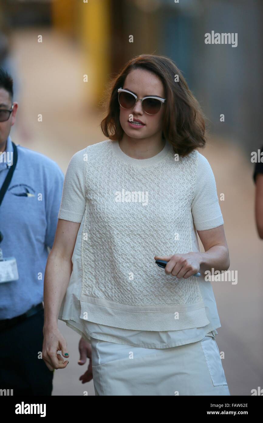 Daisy Ridley seen signing autographs as she arrives at the ABC studios ...