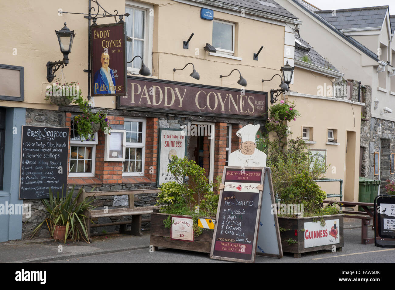 Tully cross hi-res stock photography and images - Alamy