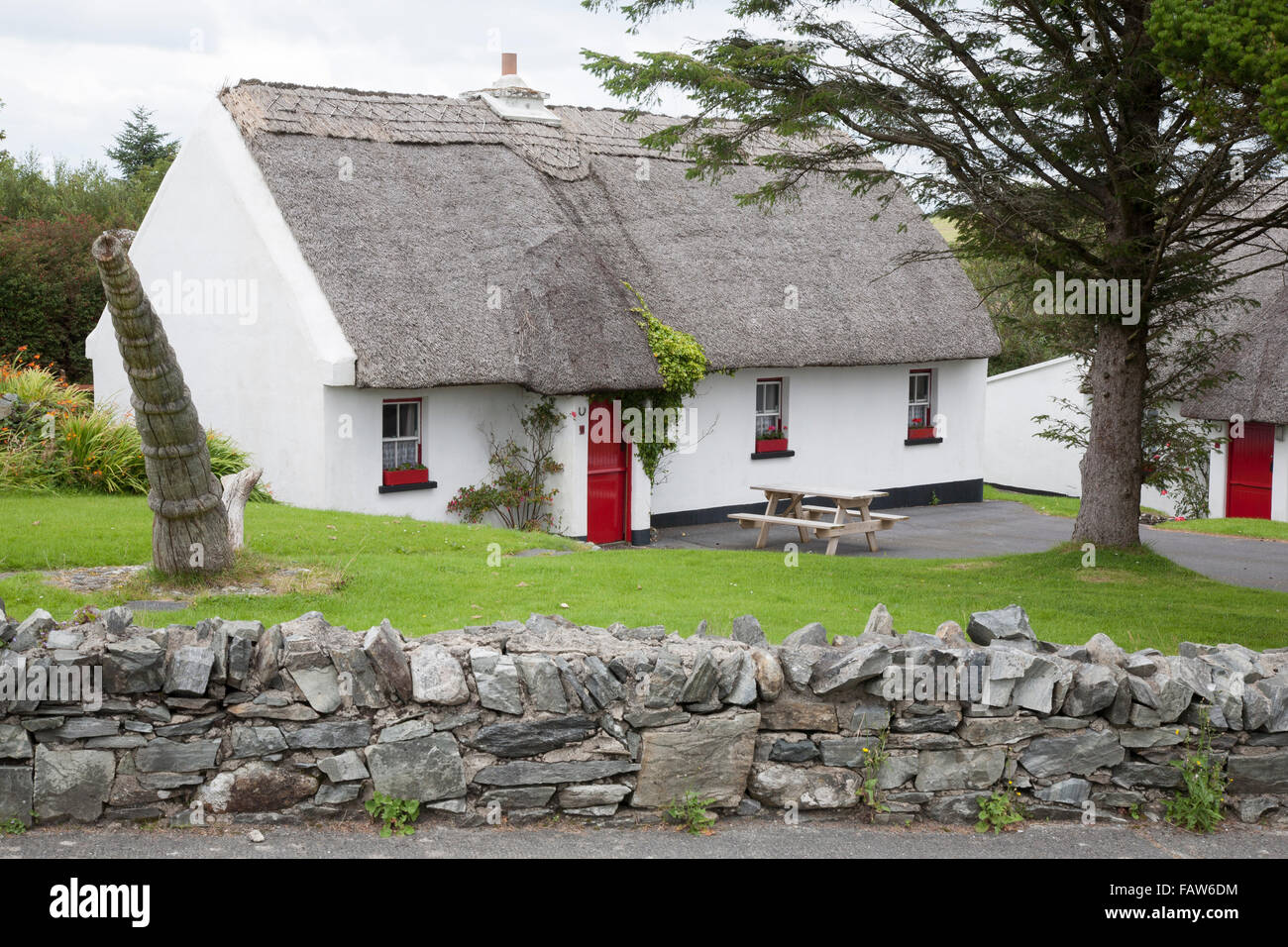Tradional Cottage, Tully Cross, Connemara National Park; County Galway ...