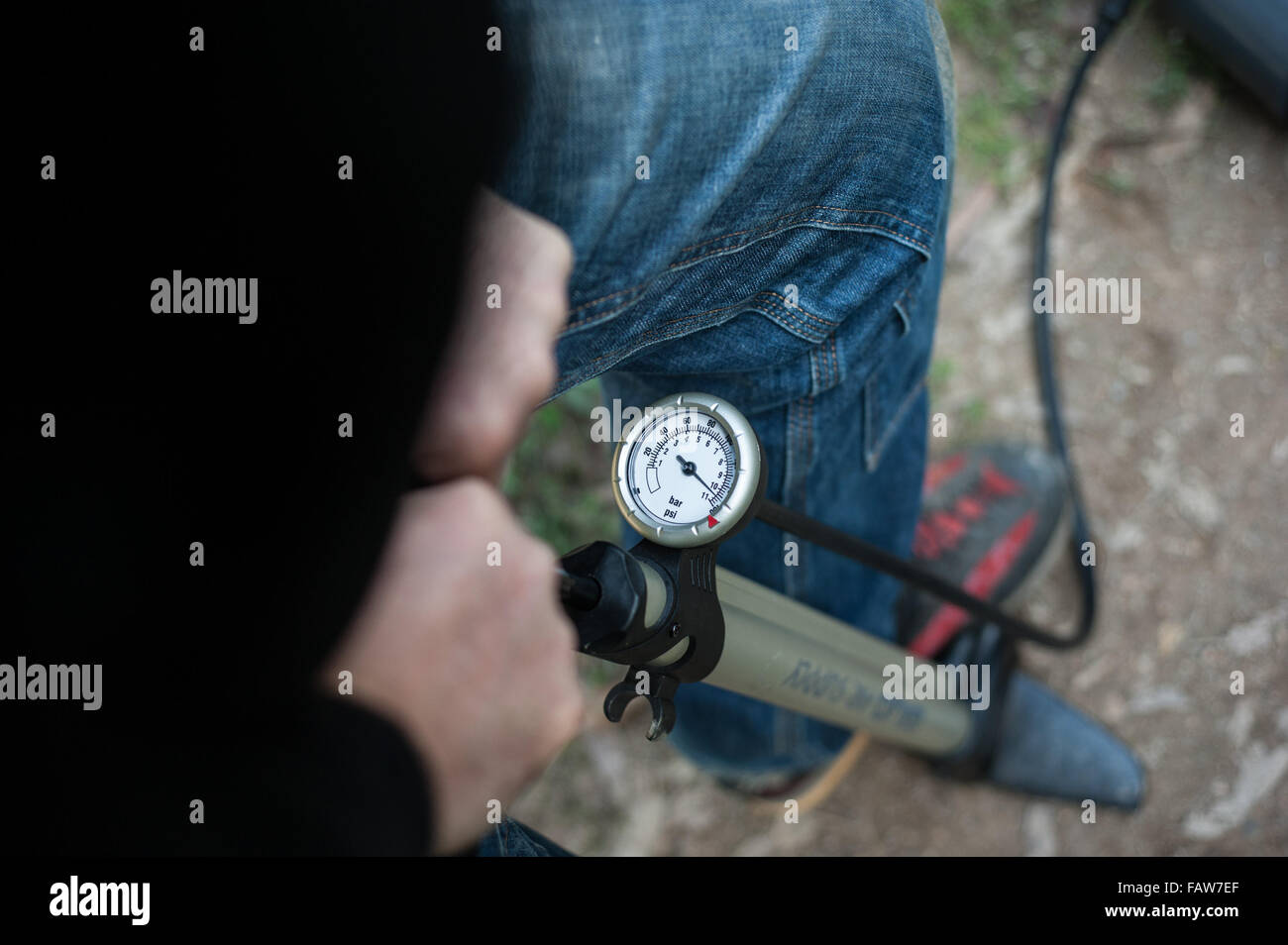 Coimbra, Portugal. 26th Sept, 2015. Air canon is pumped and primed. A ...