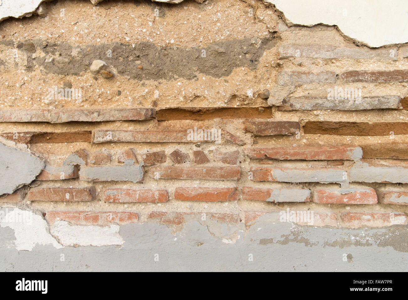 Crack in the wall made of brick and cement Stock Photo - Alamy