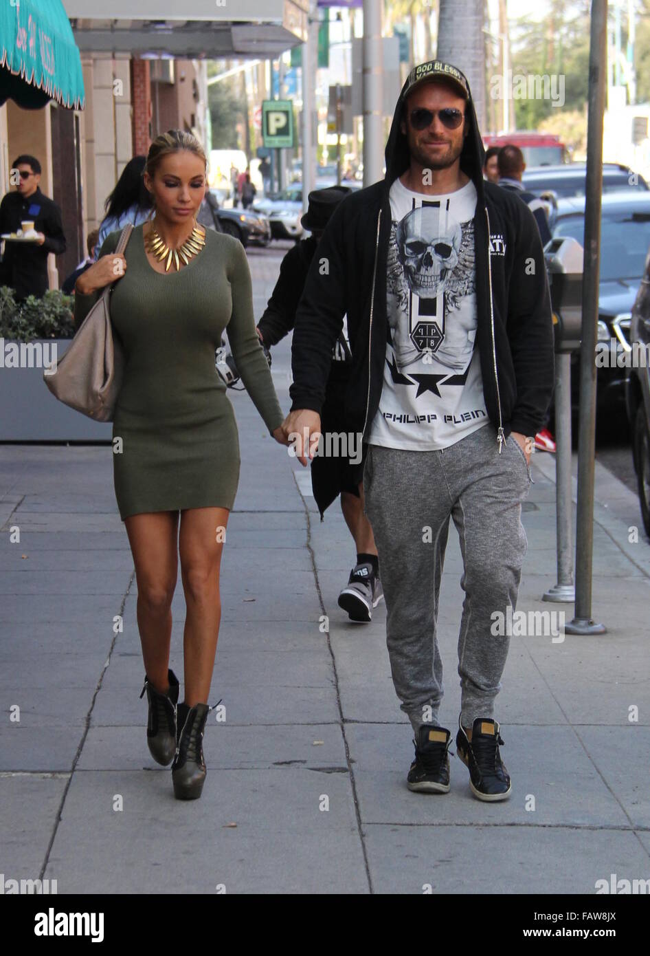 Bastian and Maria Yotta hold hands whilst shopping in Beverly Hills ...