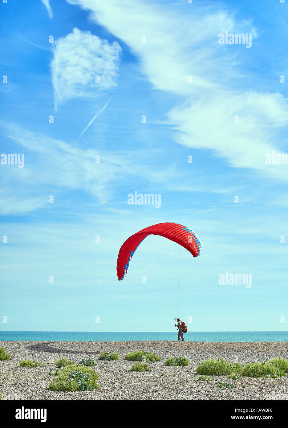 Water paragliding hi-res stock photography and images - Alamy