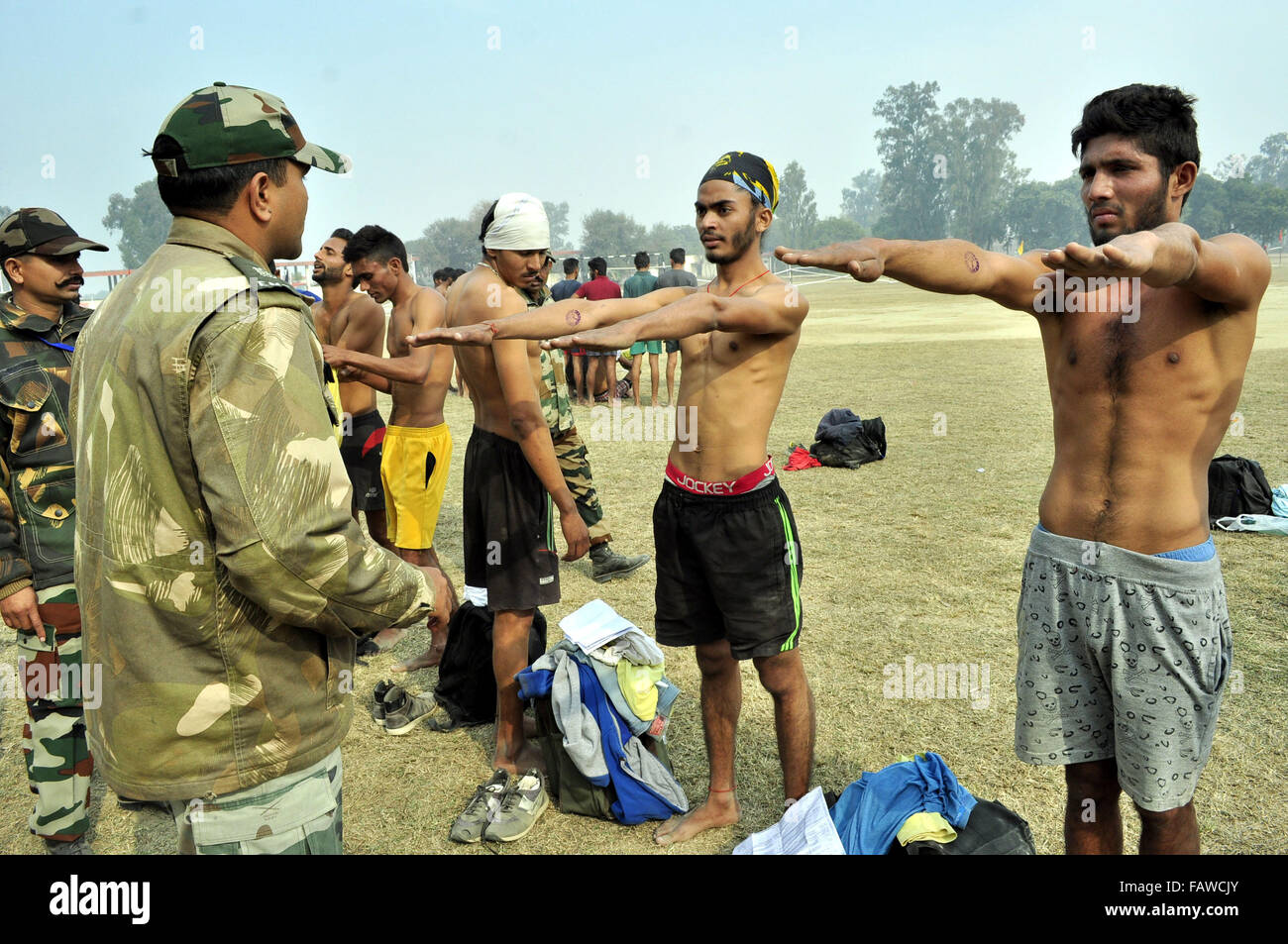 Army physical examination hi-res stock photography and images - Alamy