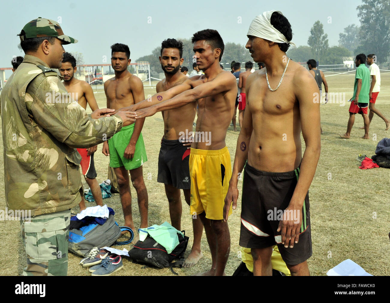 Army physical examination hi-res stock photography and images - Alamy