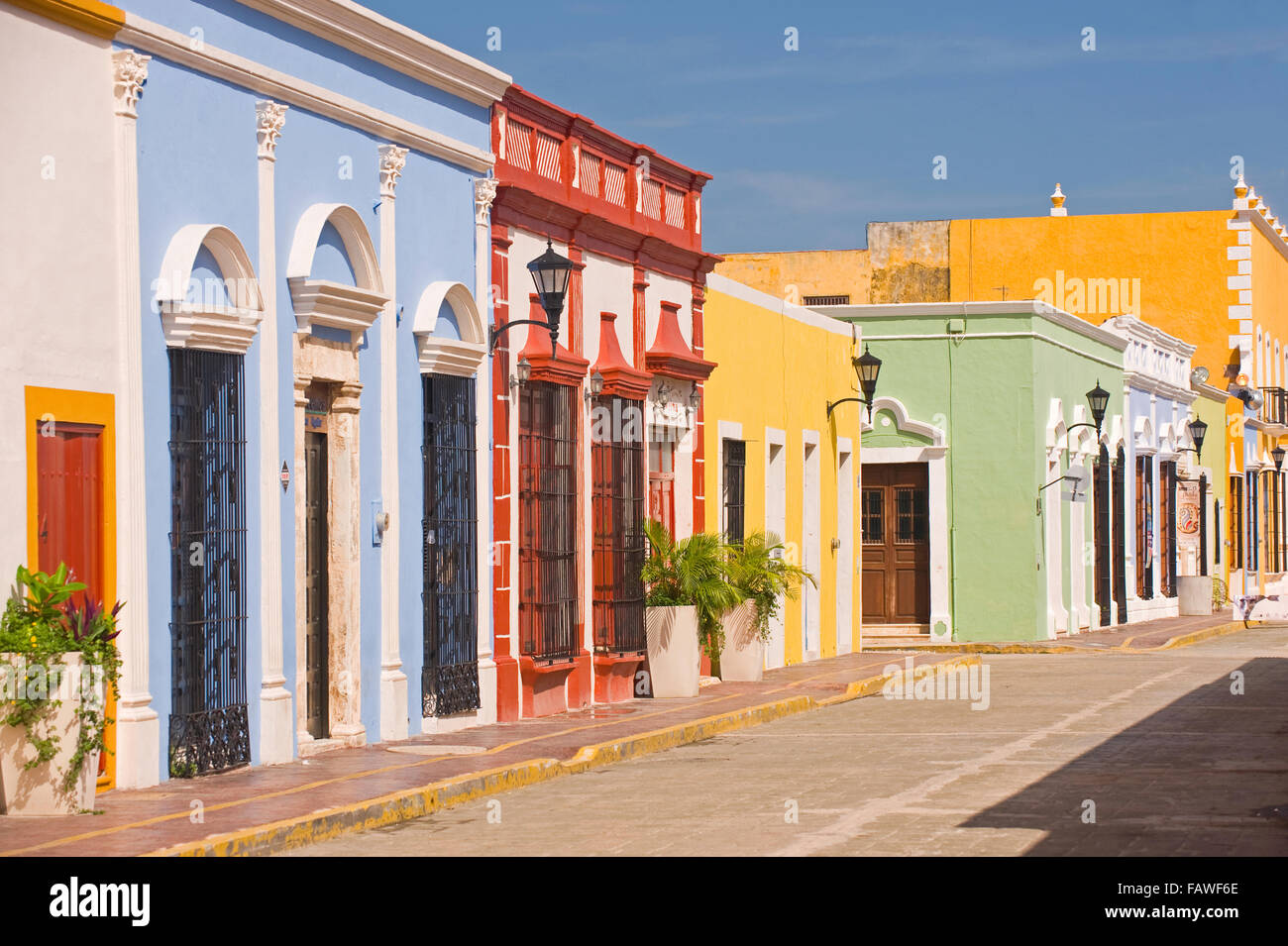 Colourful (colorful) buildings in the colonial city of San Francisco de ...