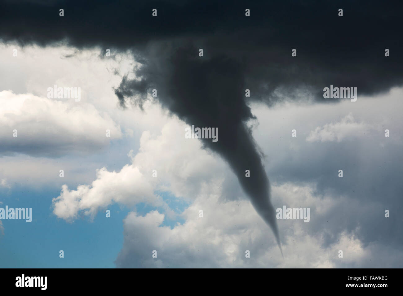 Tornado funnel cloud hi-res stock photography and images - Alamy