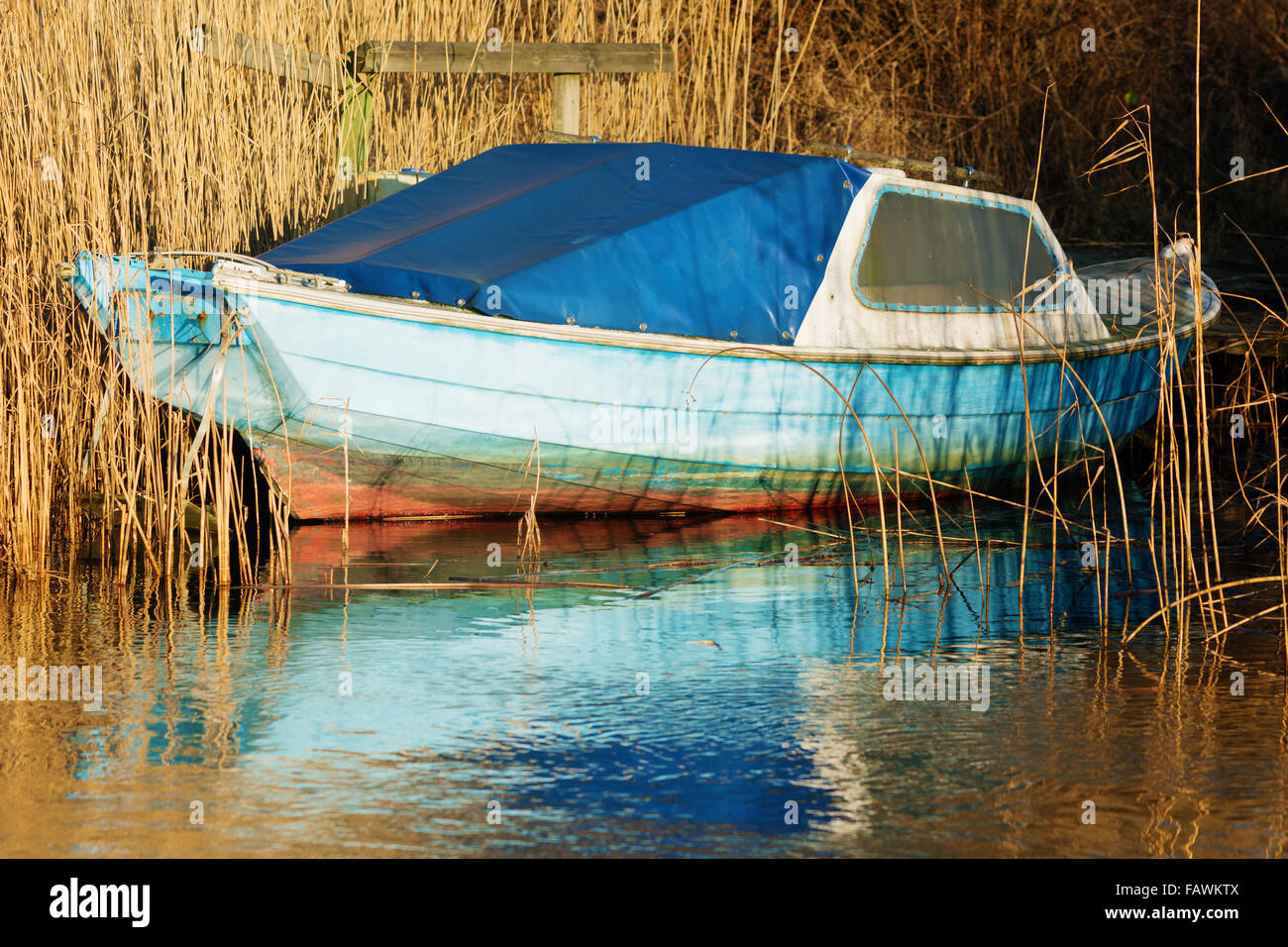 Stern side hi-res stock photography and images - Alamy