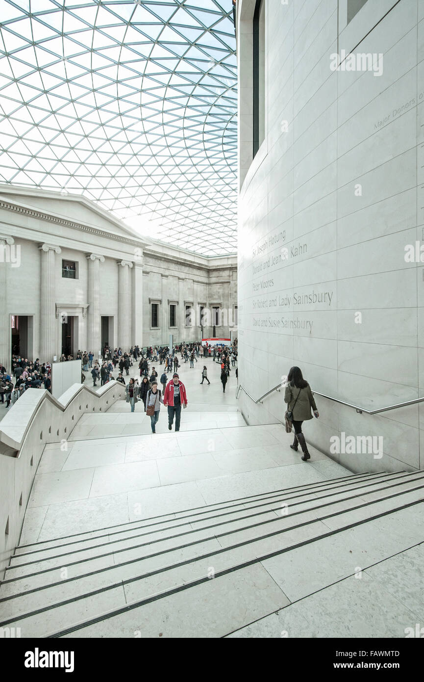 British museum london glass roof hi-res stock photography and images ...