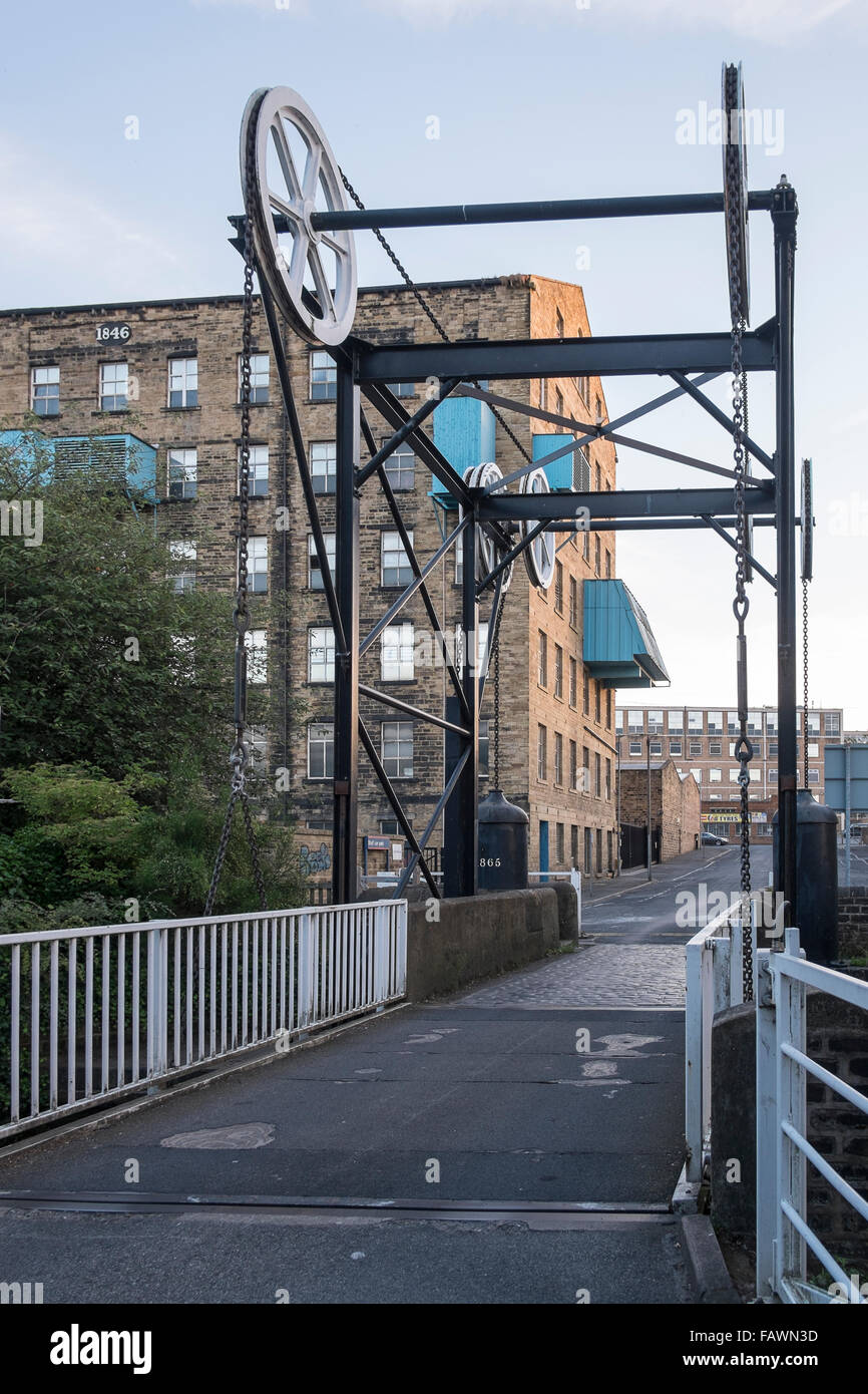 The 'Locomotive Bridge' or 'Turnbridge Lift Bridge' on the Broad Canal ...