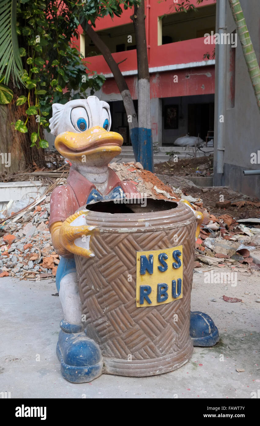 Litter and india hi-res stock photography and images - Alamy