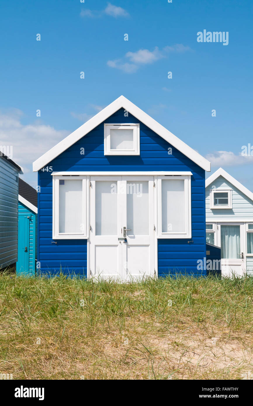 Blue white beach hut hi-res stock photography and images - Alamy