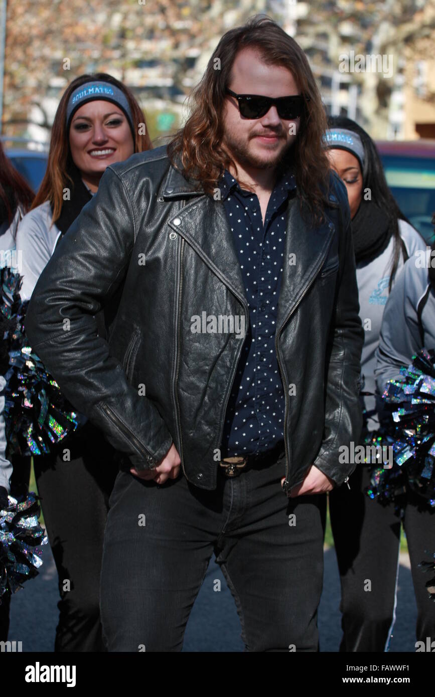 'American Idol' winner Caleb Johnson at the 2015 Thanksgiving Day ...