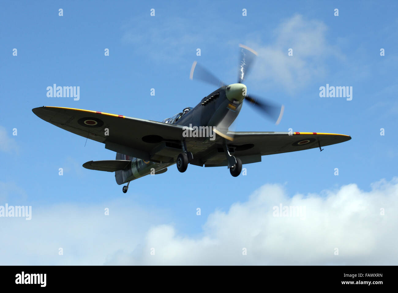 Spitfire landing gear hi-res stock photography and images - Alamy