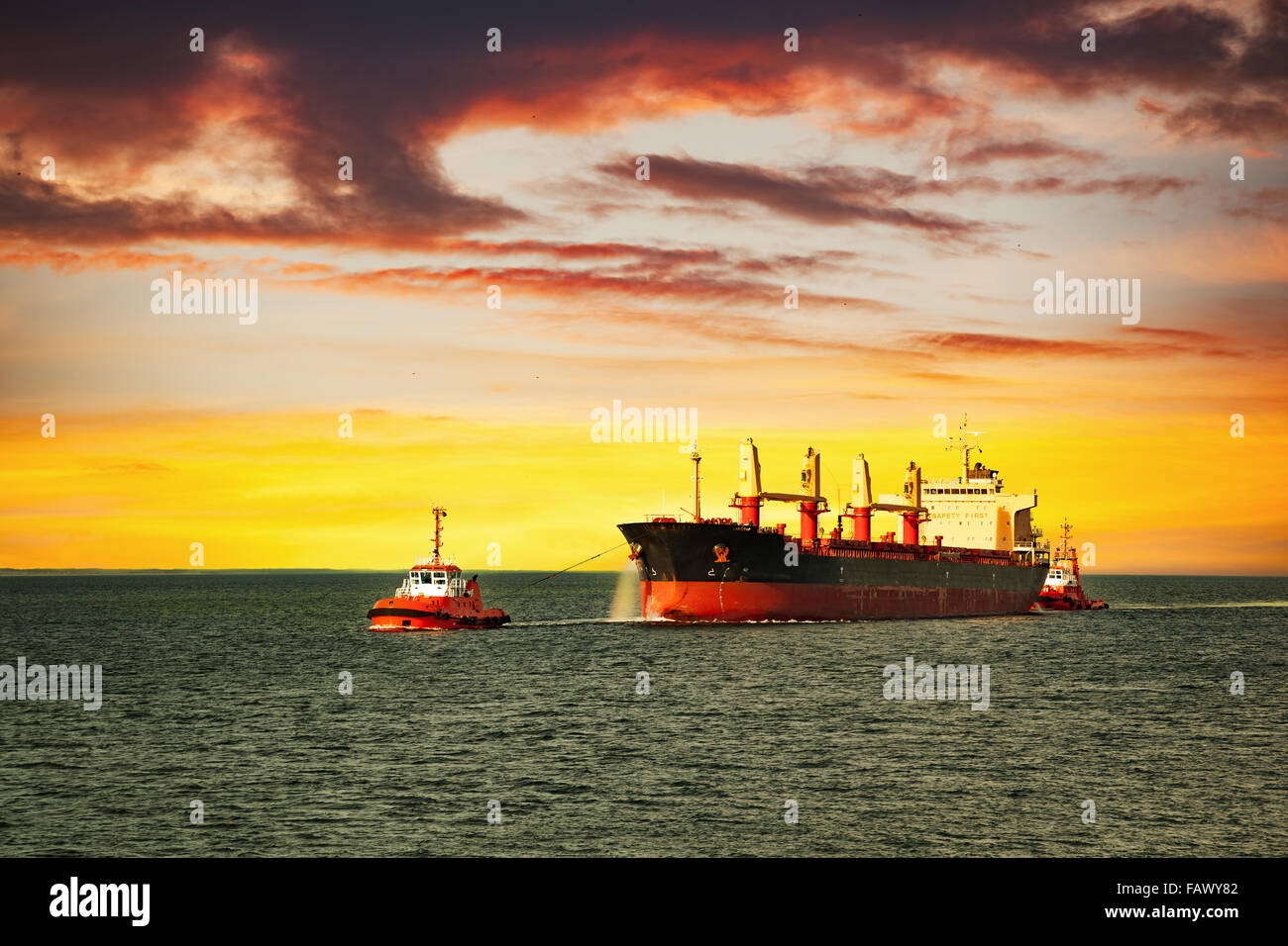Container ship car hi-res stock photography and images - Alamy