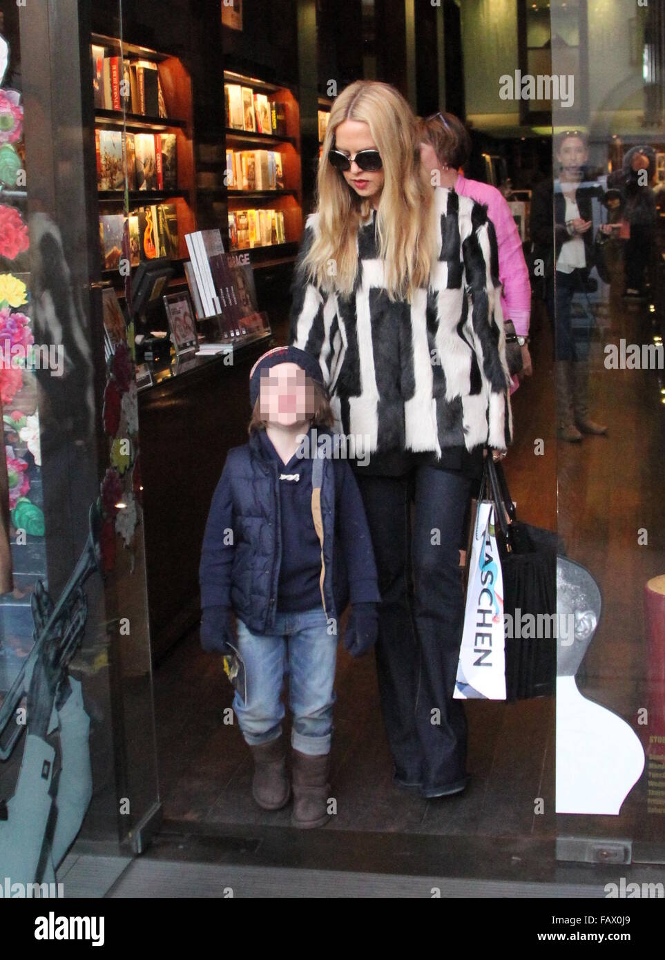 Rachel Zoe takes her son Skyler shopping at Gap and a bookstore in ...