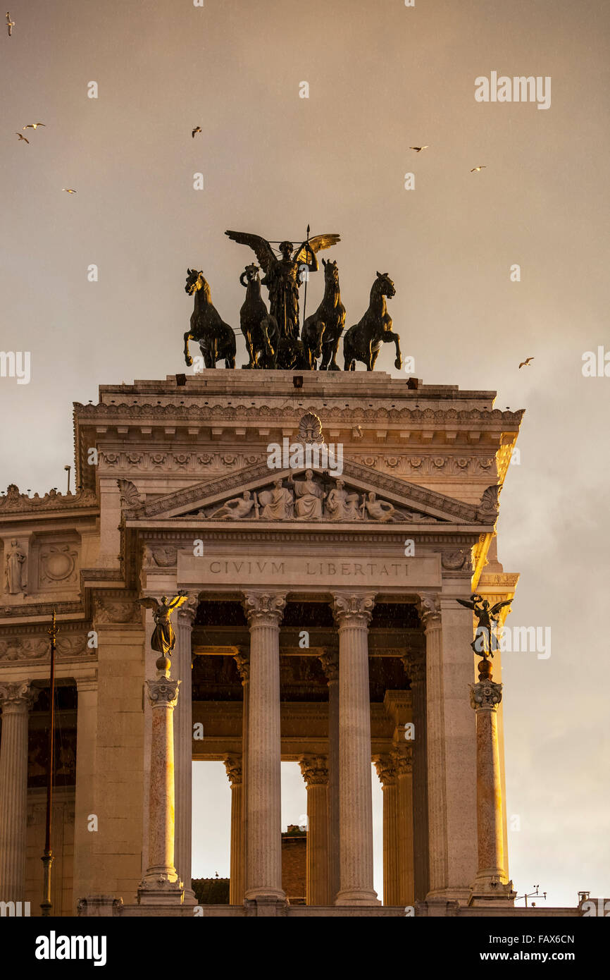 Goddess victoria hi-res stock photography and images - Alamy